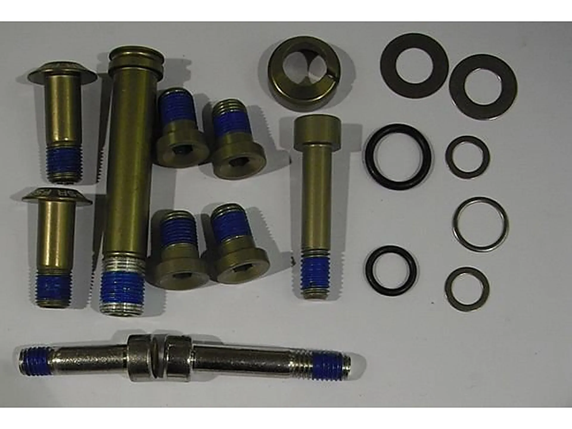 Specialized MY11-13 Epic Bolt Kit for Carbon Rear Triangle