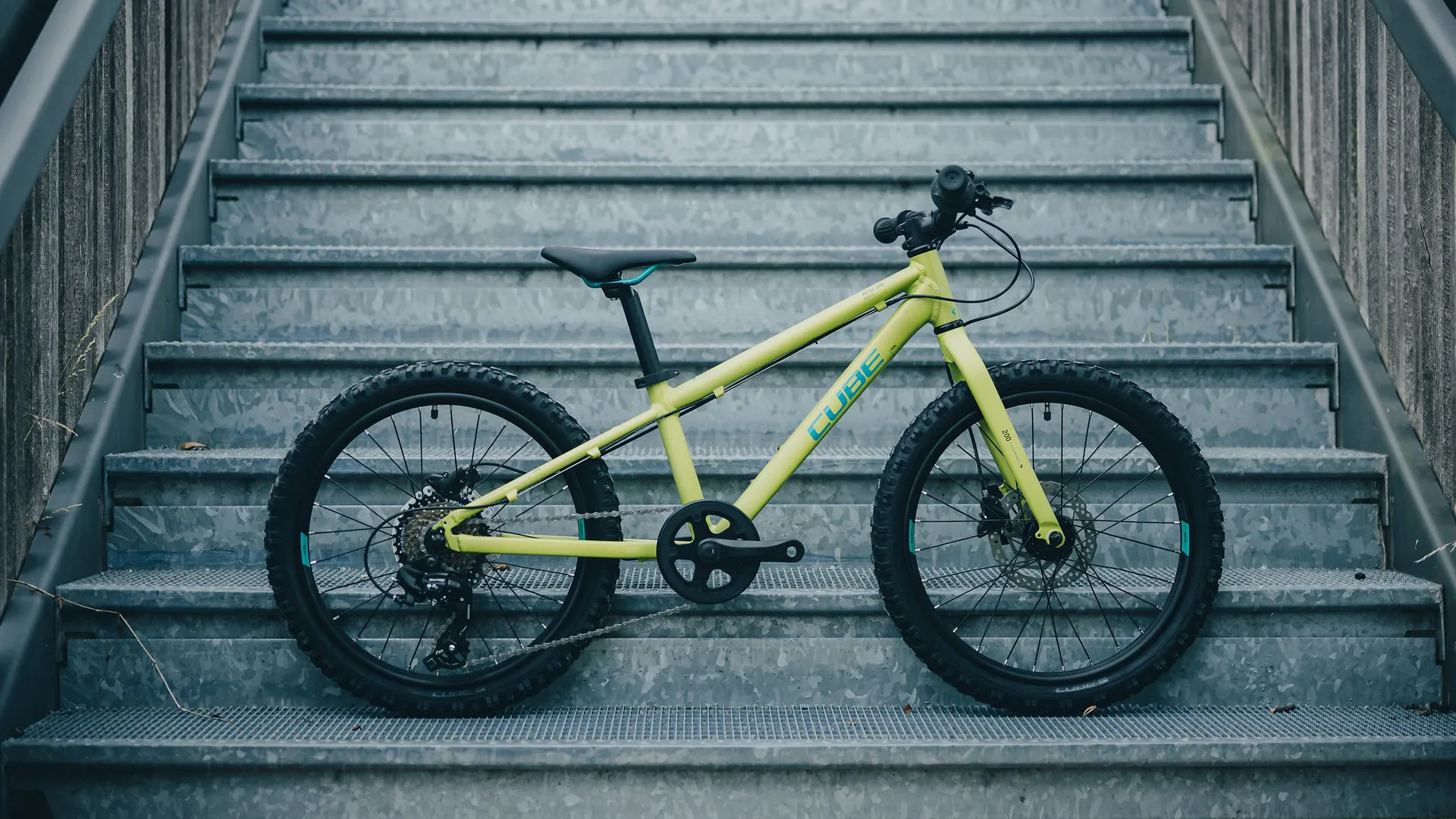 2026 Cube Acid 200 Disc Kids Mountain Bike - Lizard/Blue