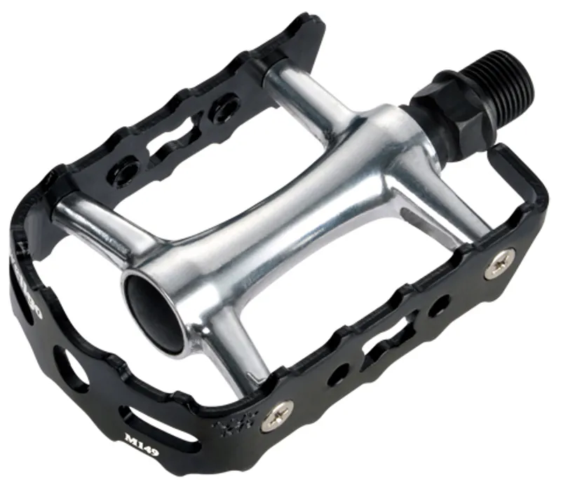 Wellgo 2DU Bearing M149 Alloy 9 16inch Pedal Black Silver